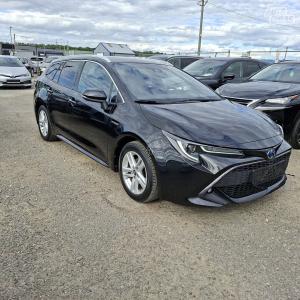 Black Toyota Corolla 2022 in Kaunas, with an engine capacity of 1.80 L and mileage of 197 thousand km for 15750 €, photo  on AUTOMOTO.COM.LV