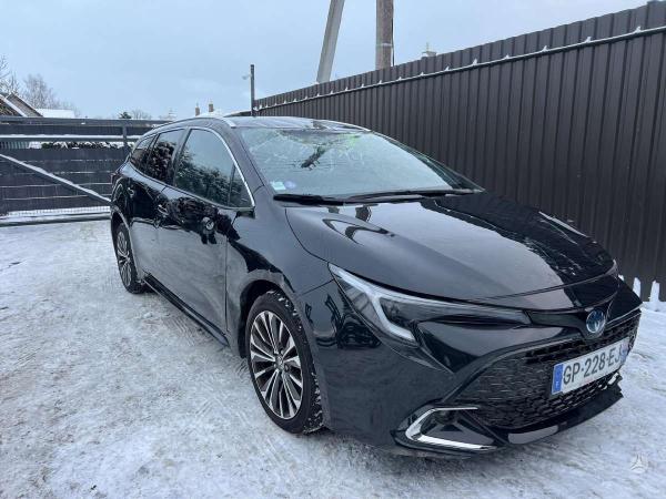 Melns Toyota Corolla 2023 Kauņa, ar dzinēja tilpumu 1.80 L un nobraukumu 117 tūkst. km par 7500 €, foto 1 vietnē AUTOMOTO.COM.LV
