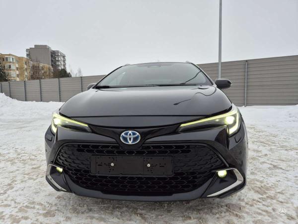 Melns Toyota Corolla 2023 Panevēža, ar dzinēja tilpumu 1.80 L un nobraukumu 272 tūkst. km par 14800 €, foto 9 vietnē AUTOMOTO.COM.LV