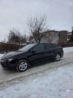 Black Toyota Corolla 2023 in Panevezys, with an engine capacity of 1.80 L and mileage of 132 thousand km for 18200 €, photo 10 on AUTOMOTO.COM.LV