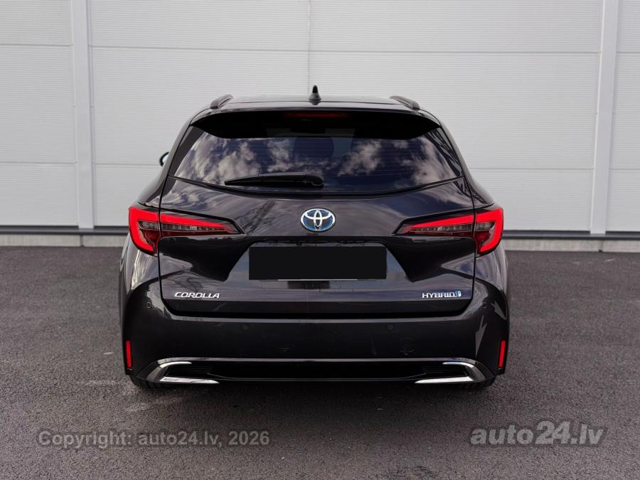 Black Toyota Corolla 2023 in Tallinn, with an engine capacity of 1.80 L and mileage of 101 thousand km for 18490 €, photo 6 on AUTOMOTO.COM.LV