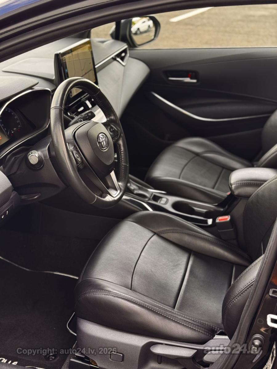 Black Toyota Corolla 2023 in Tallinn, with an engine capacity of 1.80 L and mileage of 101 thousand km for 18490 €, photo 11 on AUTOMOTO.COM.LV