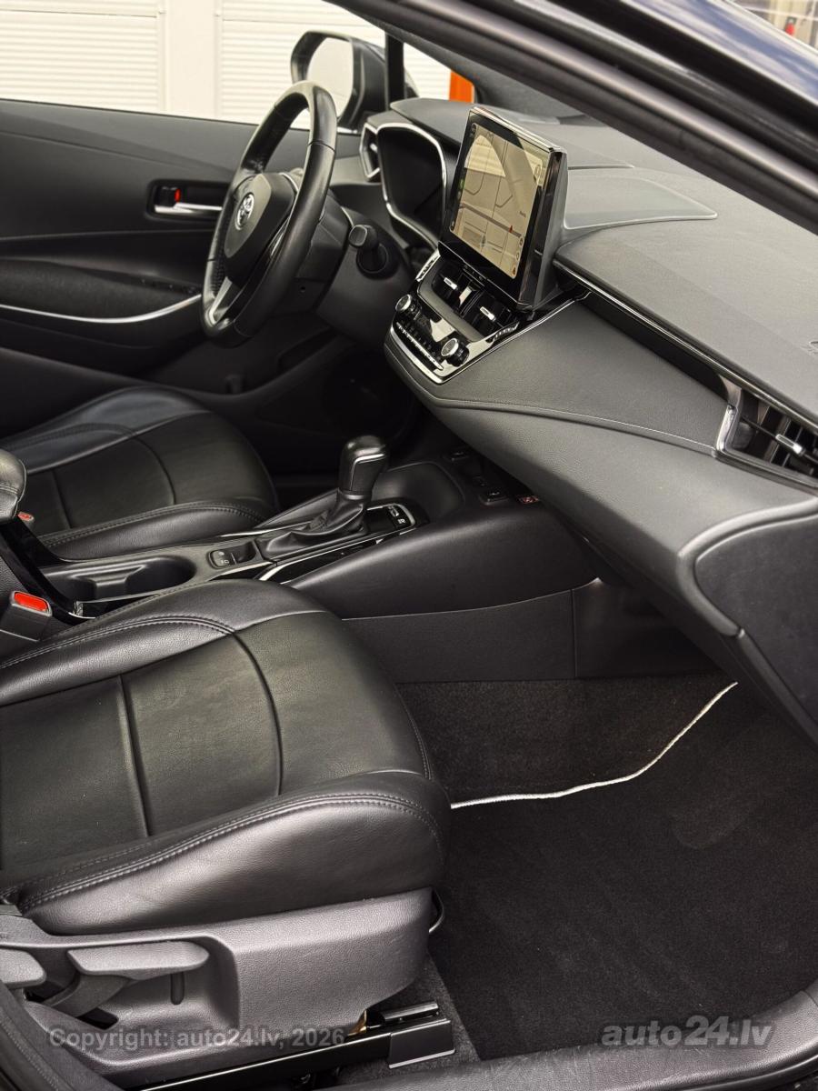 Black Toyota Corolla 2023 in Tallinn, with an engine capacity of 1.80 L and mileage of 101 thousand km for 18490 €, photo 12 on AUTOMOTO.COM.LV