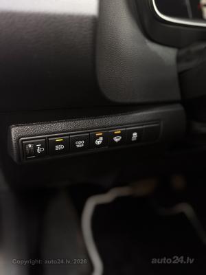 Black Toyota Corolla 2023 in Tallinn, with an engine capacity of 1.80 L and mileage of 101 thousand km for 18490 €, photo 19 on AUTOMOTO.COM.LV