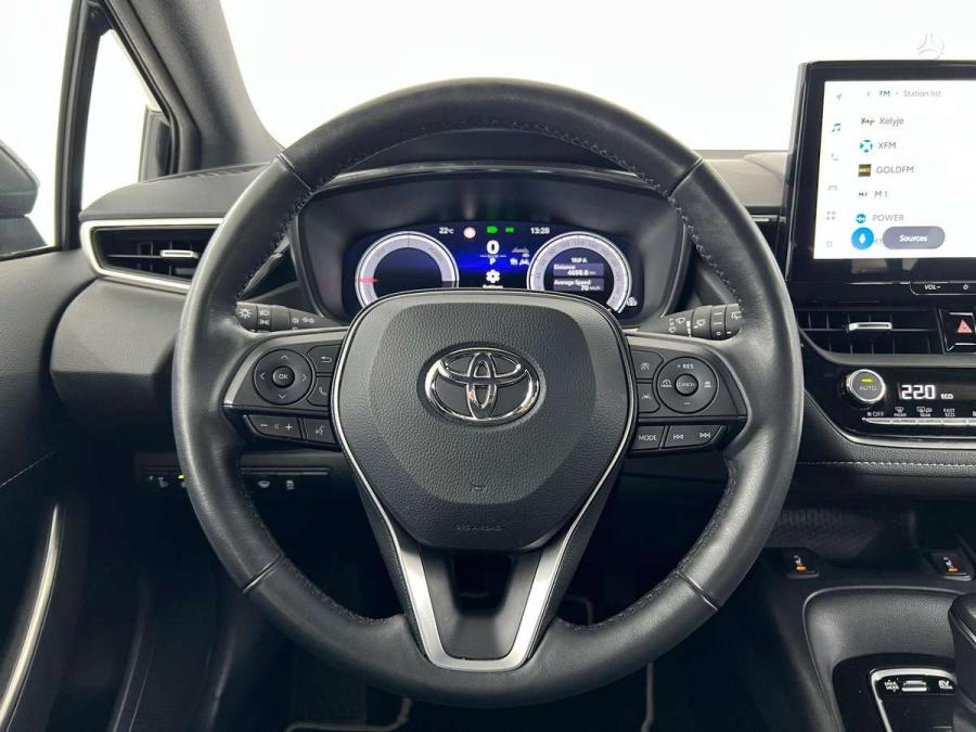 Black Toyota Corolla 2023 in Vilnius, with an engine capacity of 1.80 L and mileage of 72 thousand km for 21900 €, photo 13 on AUTOMOTO.COM.LV