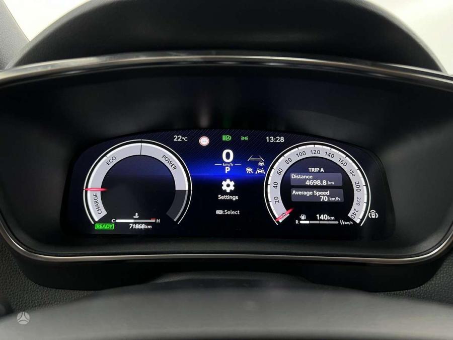 Black Toyota Corolla 2023 in Vilnius, with an engine capacity of 1.80 L and mileage of 72 thousand km for 21900 €, photo 14 on AUTOMOTO.COM.LV