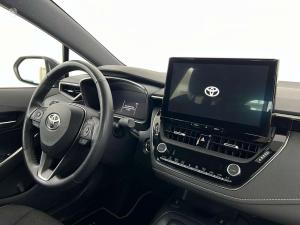 Black Toyota Corolla 2023 in Vilnius, with an engine capacity of 1.80 L and mileage of 72 thousand km for 21900 €, photo 15 on AUTOMOTO.COM.LV