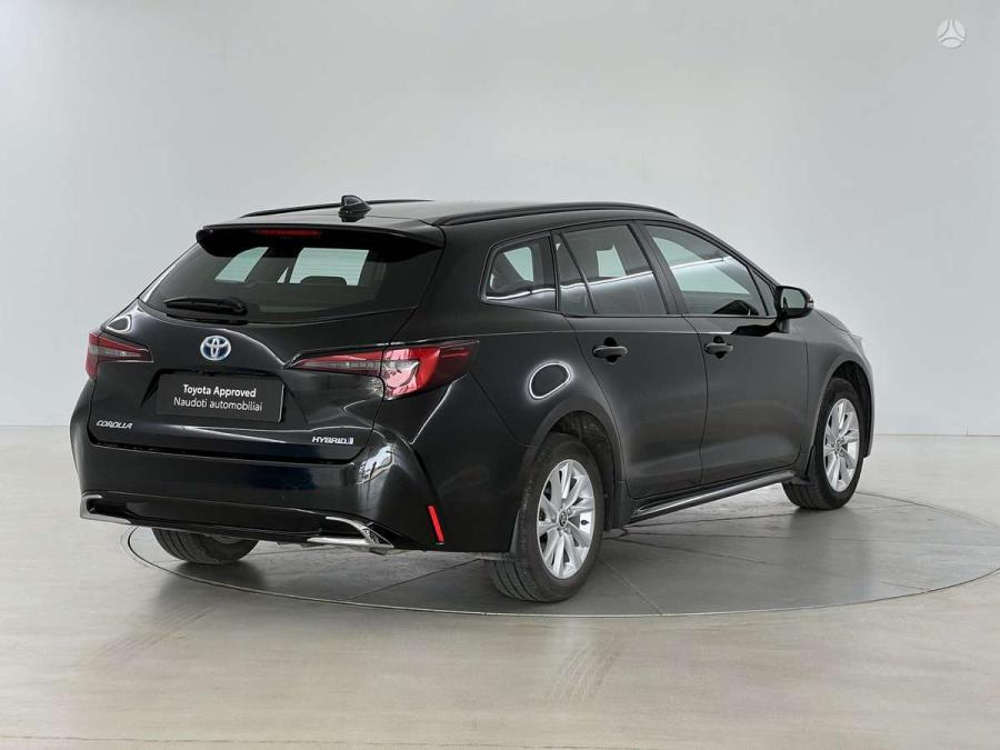 Black Toyota Corolla 2023 in Vilnius, with an engine capacity of 1.80 L and mileage of 72 thousand km for 21900 €, photo 21 on AUTOMOTO.COM.LV