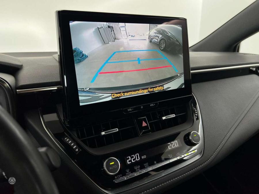 Black Toyota Corolla 2023 in Vilnius, with an engine capacity of 1.80 L and mileage of 72 thousand km for 21900 €, photo 23 on AUTOMOTO.COM.LV