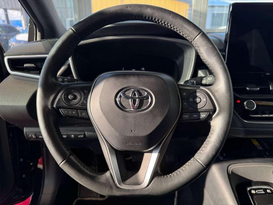 Melns Toyota Corolla 2024 Šauļi, ar dzinēja tilpumu 1.80 L un nobraukumu 53 tūkst. km par 23500 €, foto 18 vietnē AUTOMOTO.COM.LV