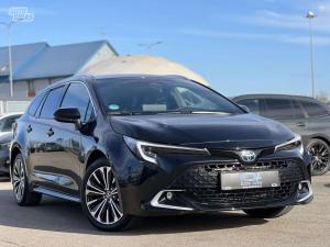 Melns Toyota Corolla 2025 Marijampole, ar dzinēja tilpumu 1.80 L un nobraukumu 32 tūkst. km par 24450 €, foto  vietnē AUTOMOTO.COM.LV