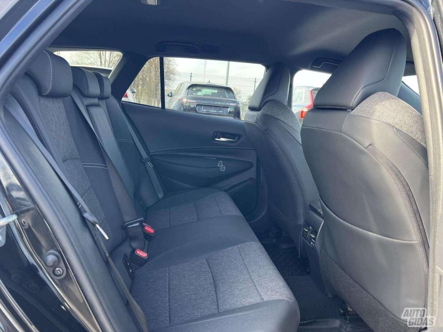 Black Toyota Corolla 2025 in Marijampole, with an engine capacity of 1.80 L and mileage of 32 thousand km for 24450 €, photo 24 on AUTOMOTO.COM.LV