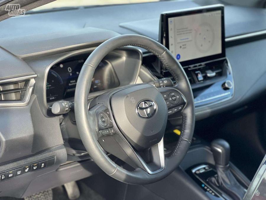 Black Toyota Corolla 2025 in Marijampole, with an engine capacity of 1.80 L and mileage of 32 thousand km for 24450 €, photo 25 on AUTOMOTO.COM.LV