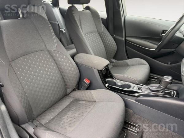 Melns Toyota Corolla 2025 Rīga, ar dzinēja tilpumu 1.80 L un nobraukumu 51 tūkst. km par 23900 €, foto 7 vietnē AUTOMOTO.COM.LV