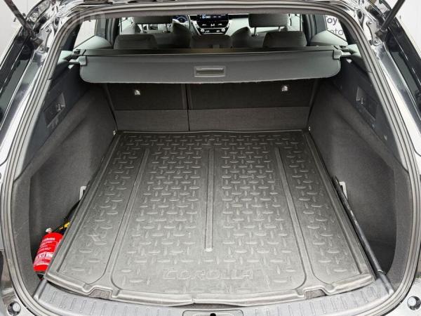 Melns Toyota Corolla 2025 Rīga, ar dzinēja tilpumu 1.80 L un nobraukumu 51 tūkst. km par 23900 €, foto 11 vietnē AUTOMOTO.COM.LV