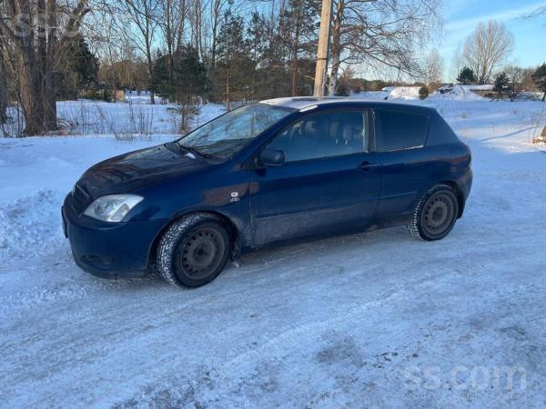 Zils Toyota Corolla 2003 Liepāja, ar dzinēja tilpumu 2.00 L un nobraukumu 219 tūkst. km par 1200 €, foto 2 vietnē AUTOMOTO.COM.LV