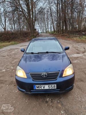 Blue Toyota Corolla 2002 in Klaipeda, with an engine capacity of 2.00 L and mileage of 220 thousand km for 500 €, photo 3 on AUTOMOTO.COM.LV