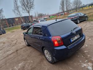 Blue Toyota Corolla 2002 in Klaipeda, with an engine capacity of 2.00 L and mileage of 220 thousand km for 500 €, photo 4 on AUTOMOTO.COM.LV