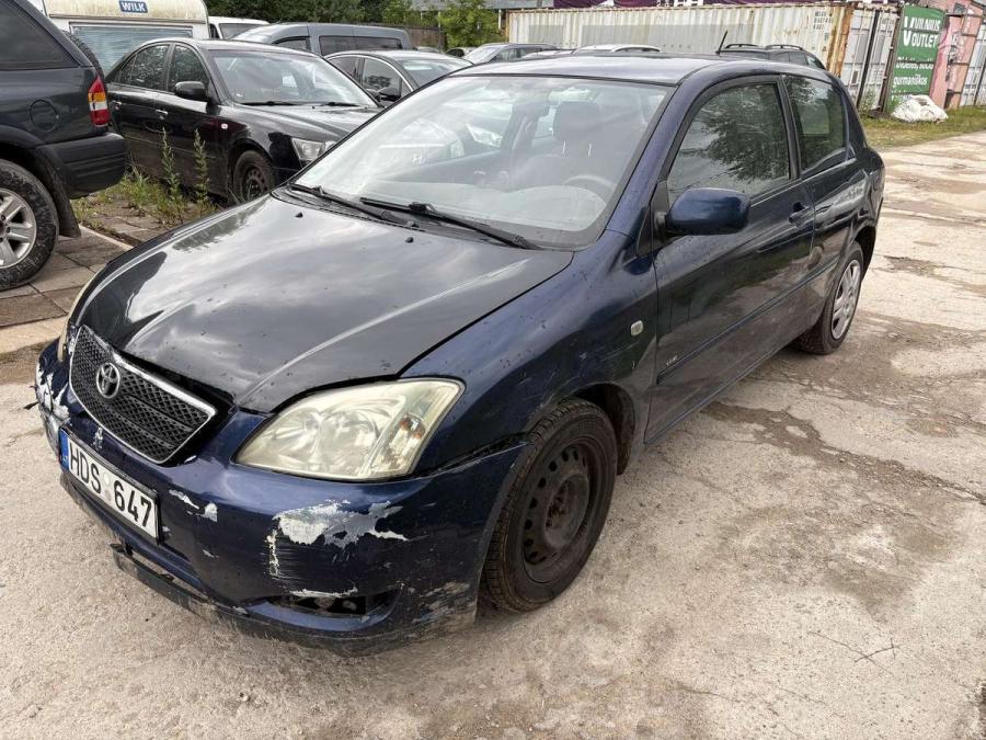 Zils Toyota Corolla 2002 Viļņa, ar dzinēja tilpumu 1.40 L un nobraukumu 131 tūkst. km par 550 €, foto 5 vietnē AUTOMOTO.COM.LV