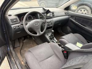 Zils Toyota Corolla 2002 Viļņa, ar dzinēja tilpumu 1.40 L un nobraukumu 131 tūkst. km par 550 €, foto 7 vietnē AUTOMOTO.COM.LV