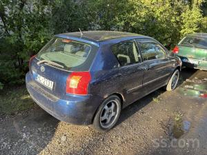 Blue Toyota Corolla 2002 in Riga, with an engine capacity of 1.40 L and mileage of 0 thousand km for 450 €, photo 3 on AUTOMOTO.COM.LV