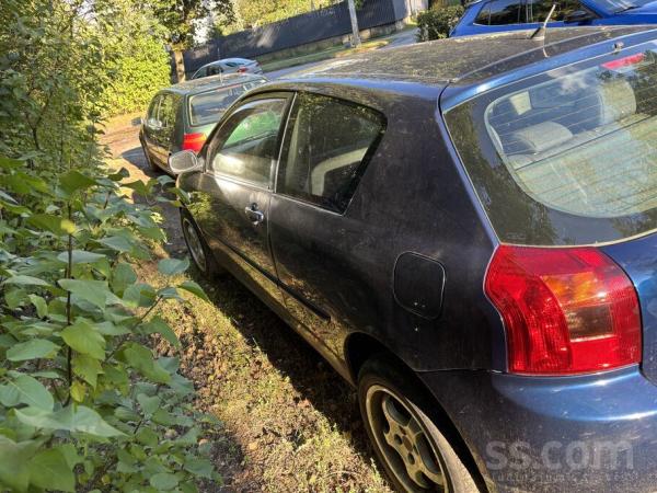 Blue Toyota Corolla 2002 in Riga, with an engine capacity of 1.40 L and mileage of 0 thousand km for 450 €, photo 4 on AUTOMOTO.COM.LV