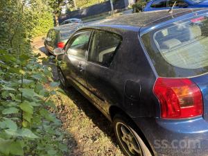 Blue Toyota Corolla 2002 in Riga, with an engine capacity of 1.40 L and mileage of 0 thousand km for 450 €, photo 4 on AUTOMOTO.COM.LV