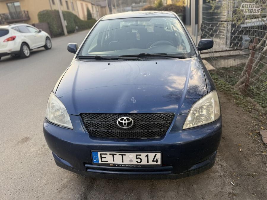 Zils Toyota Corolla 2003 Kauņa, ar dzinēja tilpumu 2.00 L un nobraukumu 263 tūkst. km par 800 €, foto 3 vietnē AUTOMOTO.COM.LV