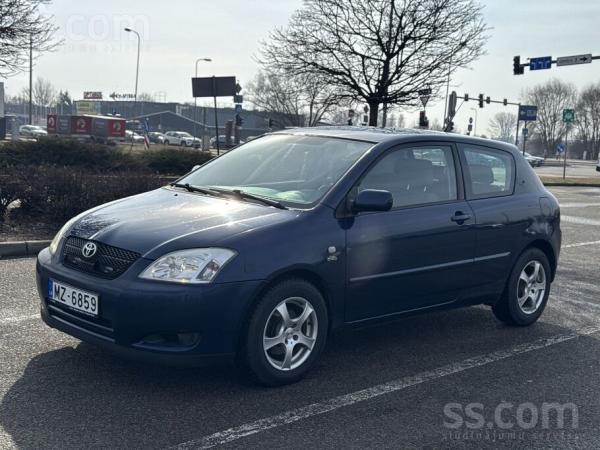 Zils Toyota Corolla 2003 Rīga, ar dzinēja tilpumu 2.00 L un nobraukumu 250 tūkst. km par 1750 €, foto 4 vietnē AUTOMOTO.COM.LV