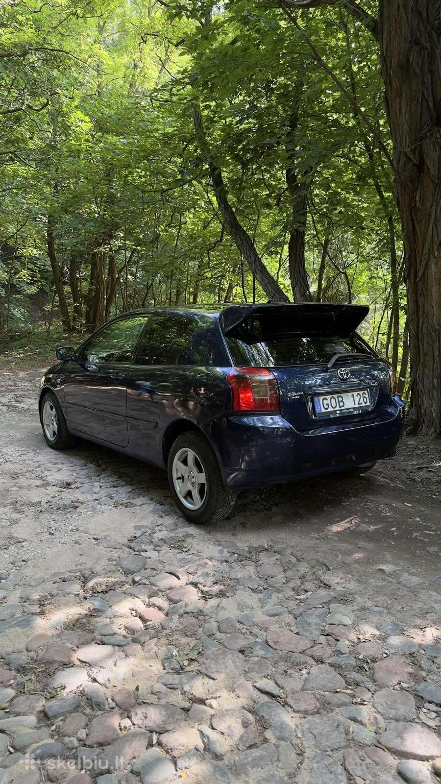 Blue Toyota Corolla 2003 in Kaunas, with an engine capacity of 2.00 L and mileage of 339 thousand km for 950 €, photo 3 on AUTOMOTO.COM.LV