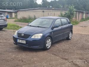 Zils Toyota Corolla 2003 Rīga, ar dzinēja tilpumu 2.00 L un nobraukumu 384 tūkst. km par 1100 €, foto 3 vietnē AUTOMOTO.COM.LV