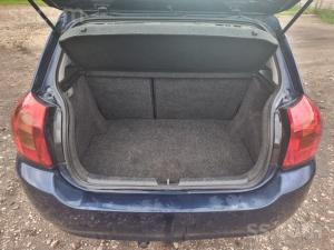 Zils Toyota Corolla 2003 Rīga, ar dzinēja tilpumu 2.00 L un nobraukumu 384 tūkst. km par 1100 €, foto 11 vietnē AUTOMOTO.COM.LV