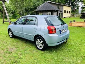 Zils Toyota Corolla 2004 Valmiera, ar dzinēja tilpumu 1.40 L un nobraukumu 323 tūkst. km par 1600 €, foto 2 vietnē AUTOMOTO.COM.LV