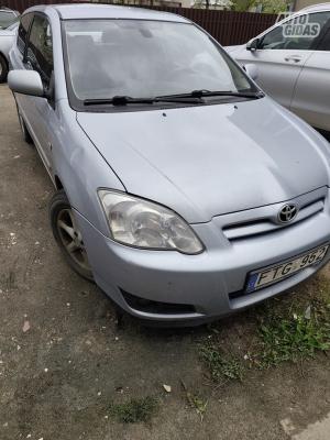 Синий Тойота Королла 2004 в Каунас, объемом двигателя 1.40 л и пробегом 300 тыс. км за 1500 €, фото 5 на AUTOMOTO.COM.LV