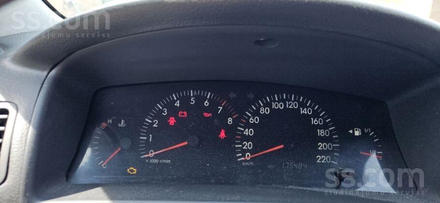 Zils Toyota Corolla 2004 Rīga, ar dzinēja tilpumu 1.40 L un nobraukumu 175 tūkst. km par 1200 €, foto 1 vietnē AUTOMOTO.COM.LV
