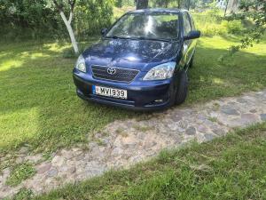 Blue Toyota Corolla 2004 in Vilnius, with an engine capacity of 2.00 L and mileage of 270 thousand km for 1000 €, photo  on AUTOMOTO.COM.LV