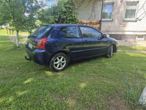 Zils Toyota Corolla 2004 Viļņa, ar dzinēja tilpumu 2.00 L un nobraukumu 270 tūkst. km par 1000 €, foto 5 vietnē AUTOMOTO.COM.LV
