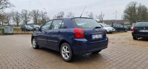 Zils Toyota Corolla 2004 Valmiera, ar dzinēja tilpumu 2.00 L un nobraukumu 299 tūkst. km par 1050 €, foto 5 vietnē AUTOMOTO.COM.LV
