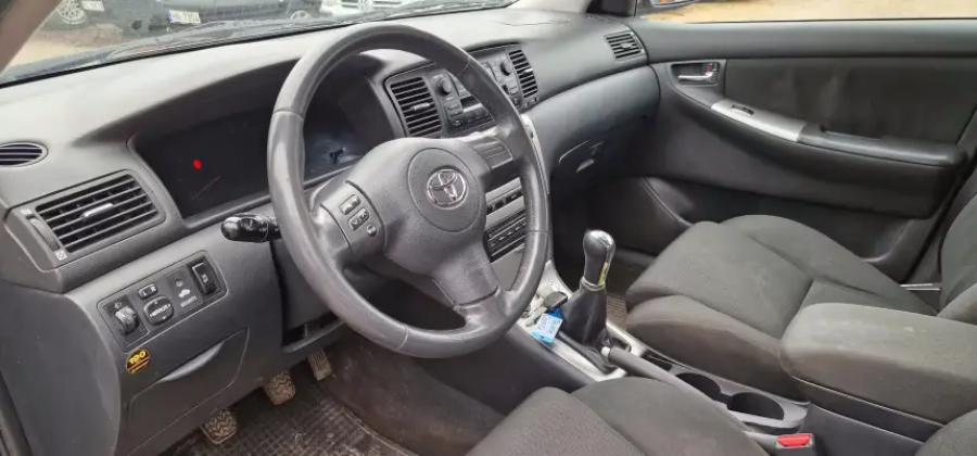 Zils Toyota Corolla 2004 Valmiera, ar dzinēja tilpumu 2.00 L un nobraukumu 299 tūkst. km par 1050 €, foto 9 vietnē AUTOMOTO.COM.LV