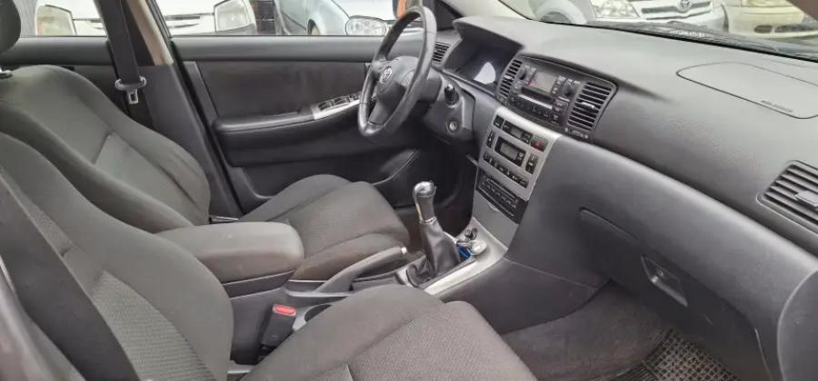 Zils Toyota Corolla 2004 Valmiera, ar dzinēja tilpumu 2.00 L un nobraukumu 299 tūkst. km par 1050 €, foto 10 vietnē AUTOMOTO.COM.LV