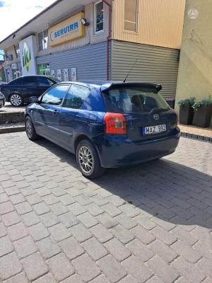 Zils Toyota Corolla 2004 Kauņa, ar dzinēja tilpumu 2.00 L un nobraukumu 221 tūkst. km par 850 €, foto 5 vietnē AUTOMOTO.COM.LV