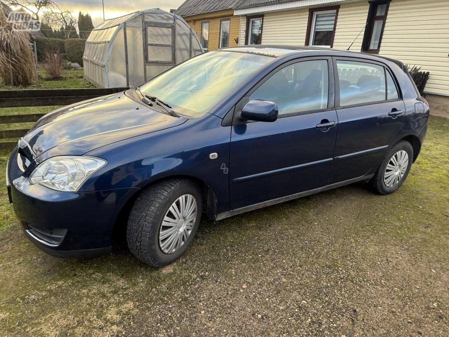 Blue Toyota Corolla 2005 in Plunge, with an engine capacity of 1.40 L and mileage of 276 thousand km for 1150 €, photo 11 on AUTOMOTO.COM.LV