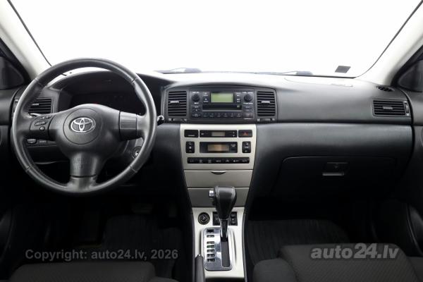 Zils Toyota Corolla 2005 Tallina, ar dzinēja tilpumu 1.60 L un nobraukumu 116 tūkst. km par 3699 €, foto 5 vietnē AUTOMOTO.COM.LV