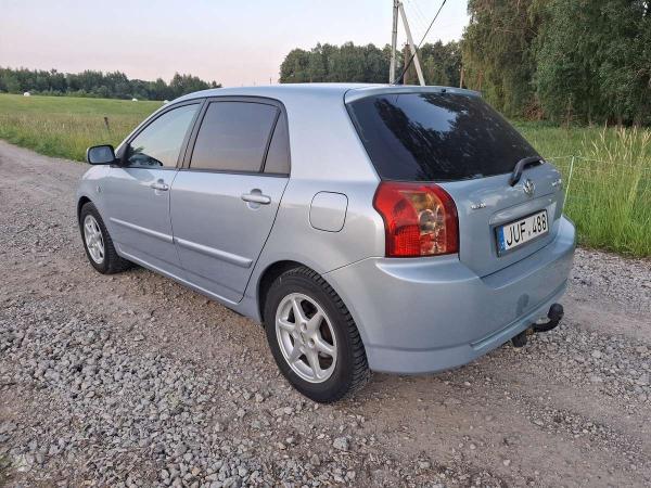 Blue Toyota Corolla 2005 in Vilnius, with an engine capacity of 1.36 L and mileage of 203 thousand km for 2800 €, photo 5 on AUTOMOTO.COM.LV