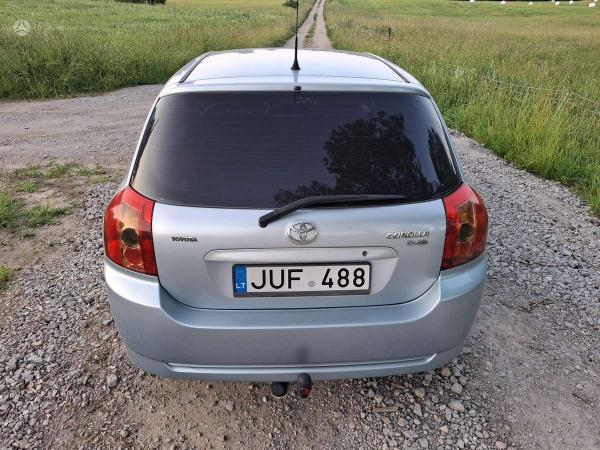 Blue Toyota Corolla 2005 in Vilnius, with an engine capacity of 1.36 L and mileage of 203 thousand km for 2800 €, photo 6 on AUTOMOTO.COM.LV