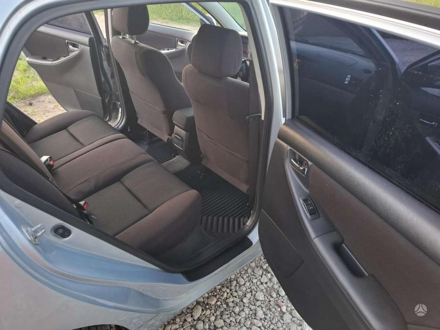 Blue Toyota Corolla 2005 in Vilnius, with an engine capacity of 1.36 L and mileage of 203 thousand km for 2800 €, photo 12 on AUTOMOTO.COM.LV