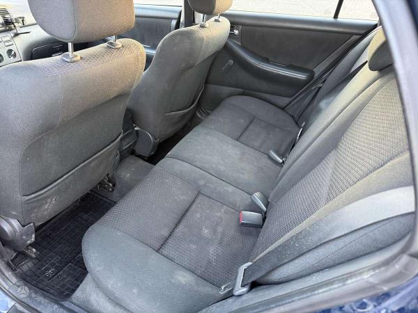 Blue Toyota Corolla 2005 in Vilnius, with an engine capacity of 1.60 L and mileage of 285 thousand km for 850 €, photo 9 on AUTOMOTO.COM.LV
