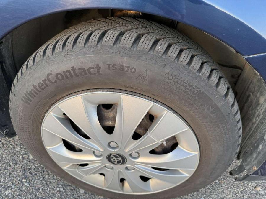Zils Toyota Corolla 2005 Viļņa, ar dzinēja tilpumu 1.60 L un nobraukumu 285 tūkst. km par 850 €, foto 12 vietnē AUTOMOTO.COM.LV