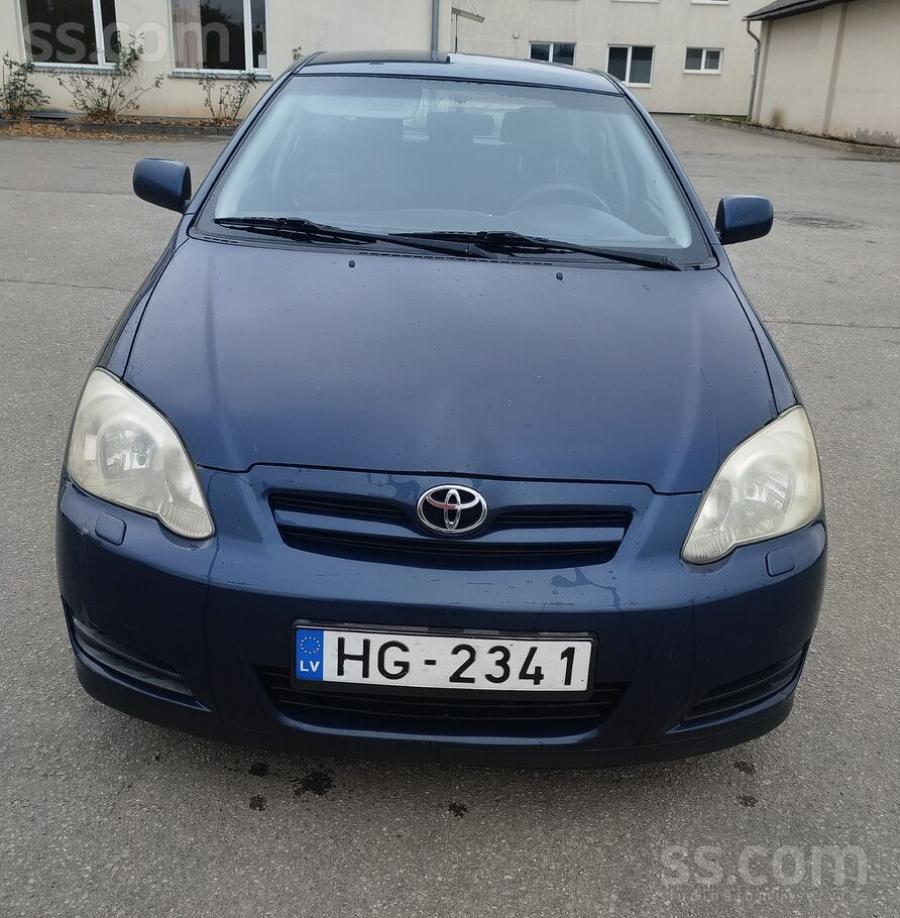 Blue Toyota Corolla 2005 in Bauska, with an engine capacity of 2.00 L and mileage of 295 thousand km for 1350 €, photo 3 on AUTOMOTO.COM.LV