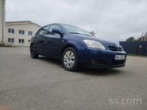 Blue Toyota Corolla 2005 in Bauska, with an engine capacity of 2.00 L and mileage of 295 thousand km for 1350 €, photo 5 on AUTOMOTO.COM.LV